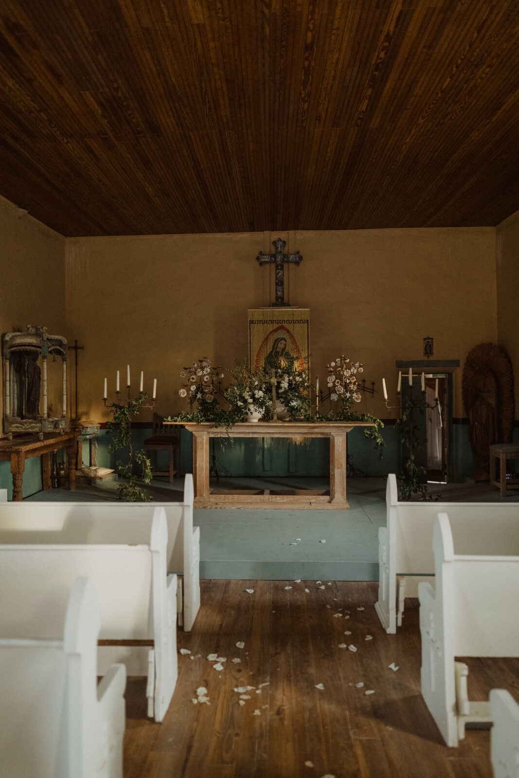 Terlingua Elopement | St Agnes Chapel - roamingcoyote.com